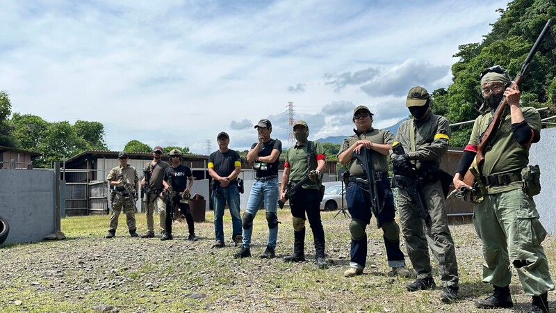 COMBAT TOWN / GALLERY